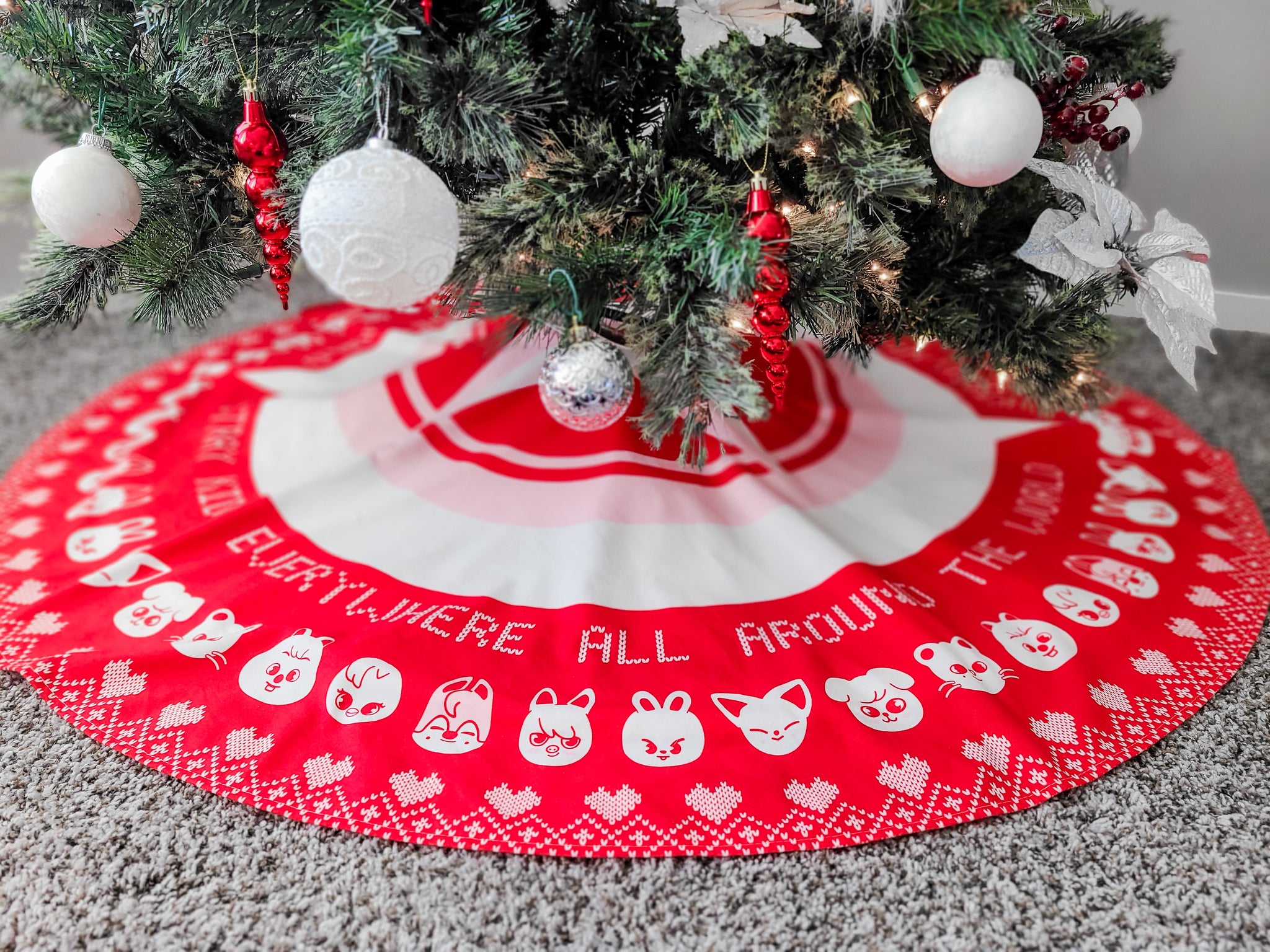 Stray Kids SKZOO Christmas Tree Skirt – Beyond The Shirt